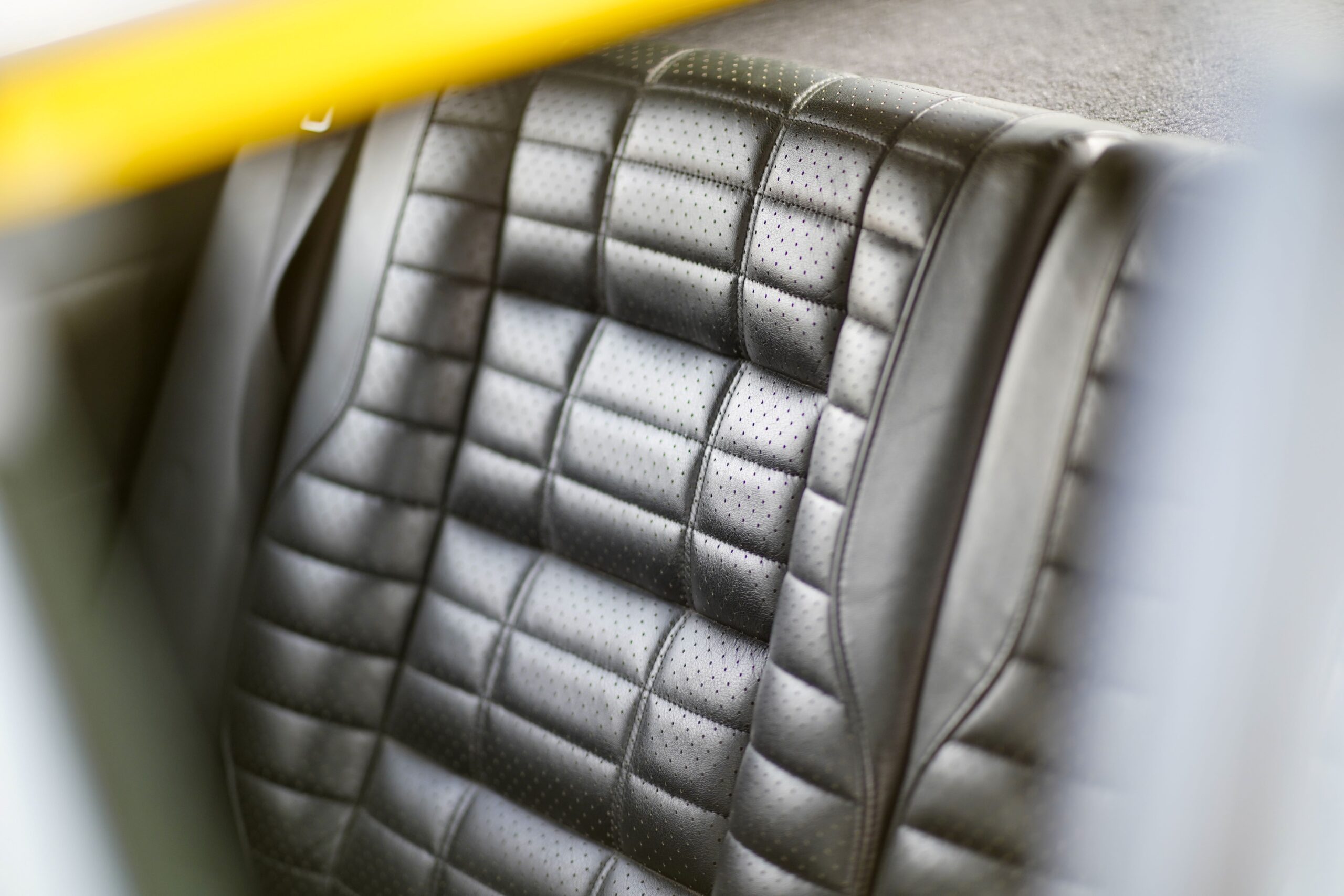 Lancia Delta EvoI Ferrari Giallo-fly | Automoda